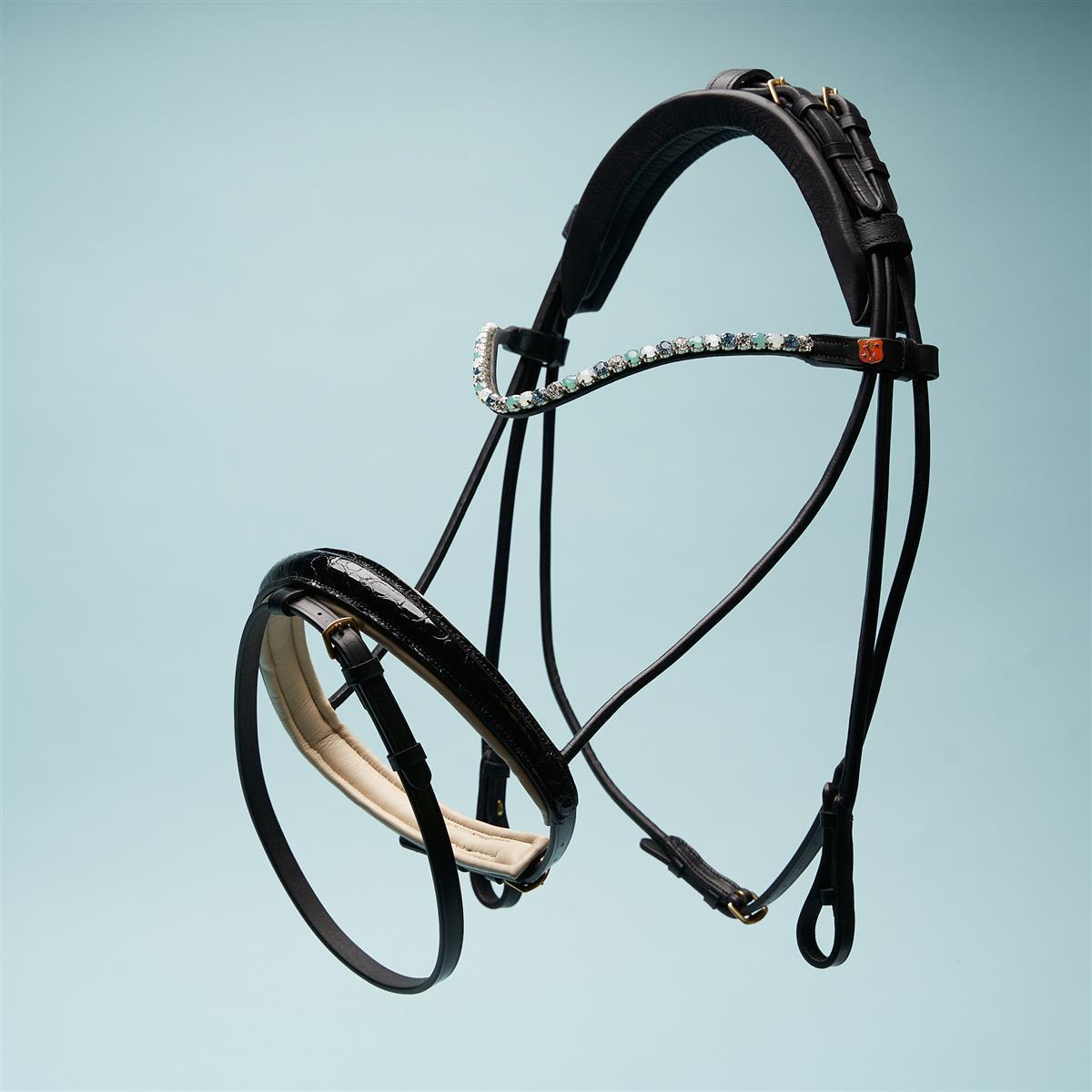 Rundgenähte Trensen – Horsecode